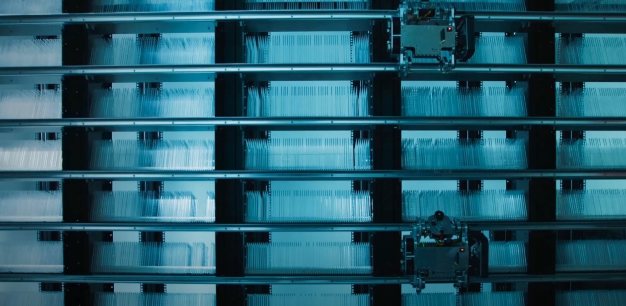 Microsoft advances toward glass-based archival storage