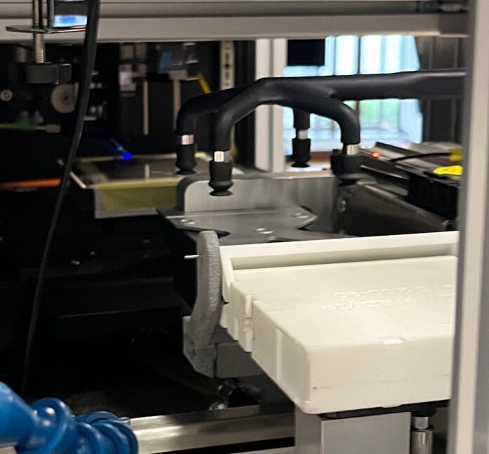 Cerabyte shows off prototype ceramic archival system – Blocks and Files